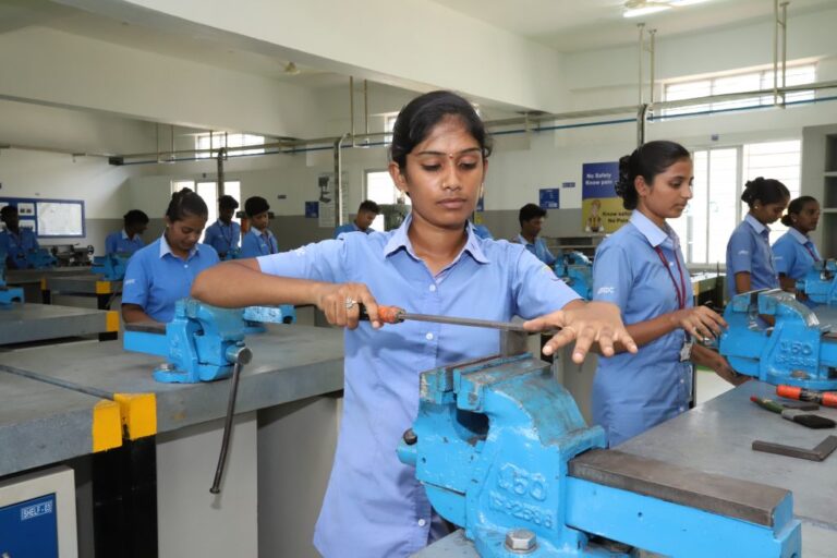 Maharashtra Government’s Initiative to Skill Development Centers – Skilleducationhub