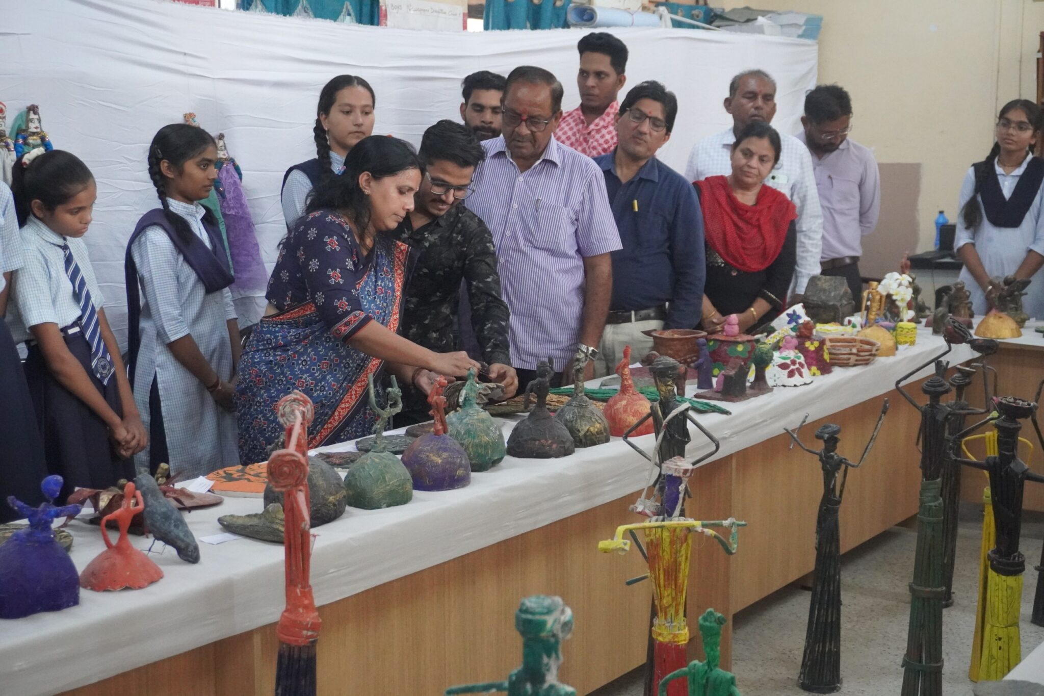 PM SHRI JNV Patan Hosts Successful Art and Craft Exhibition PM SHRI JNV Patan Hosts Successful Art and Craft Exhibition